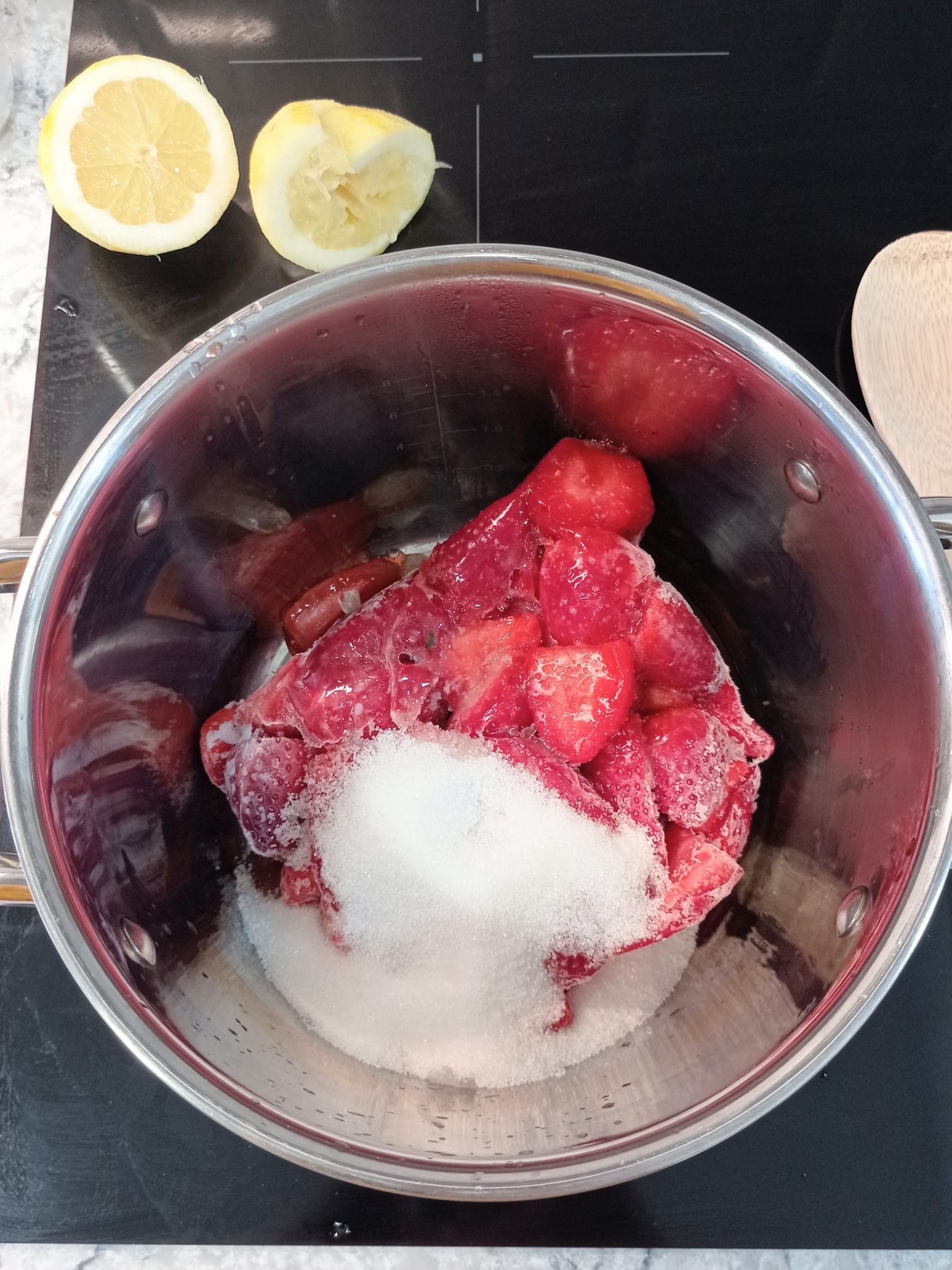 Como hacer La Mejor Salsa de Fresas Fácil y Rápido - Receta Americana