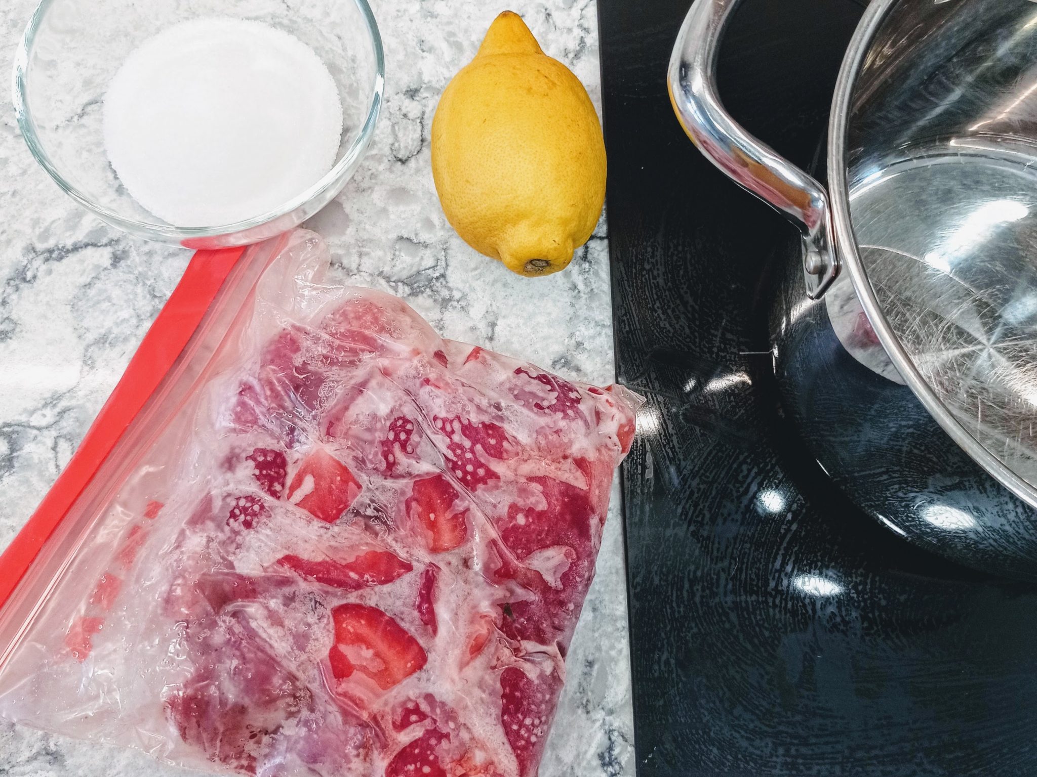 Como hacer La Mejor Salsa de Fresas Fácil y Rápido - Receta Americana