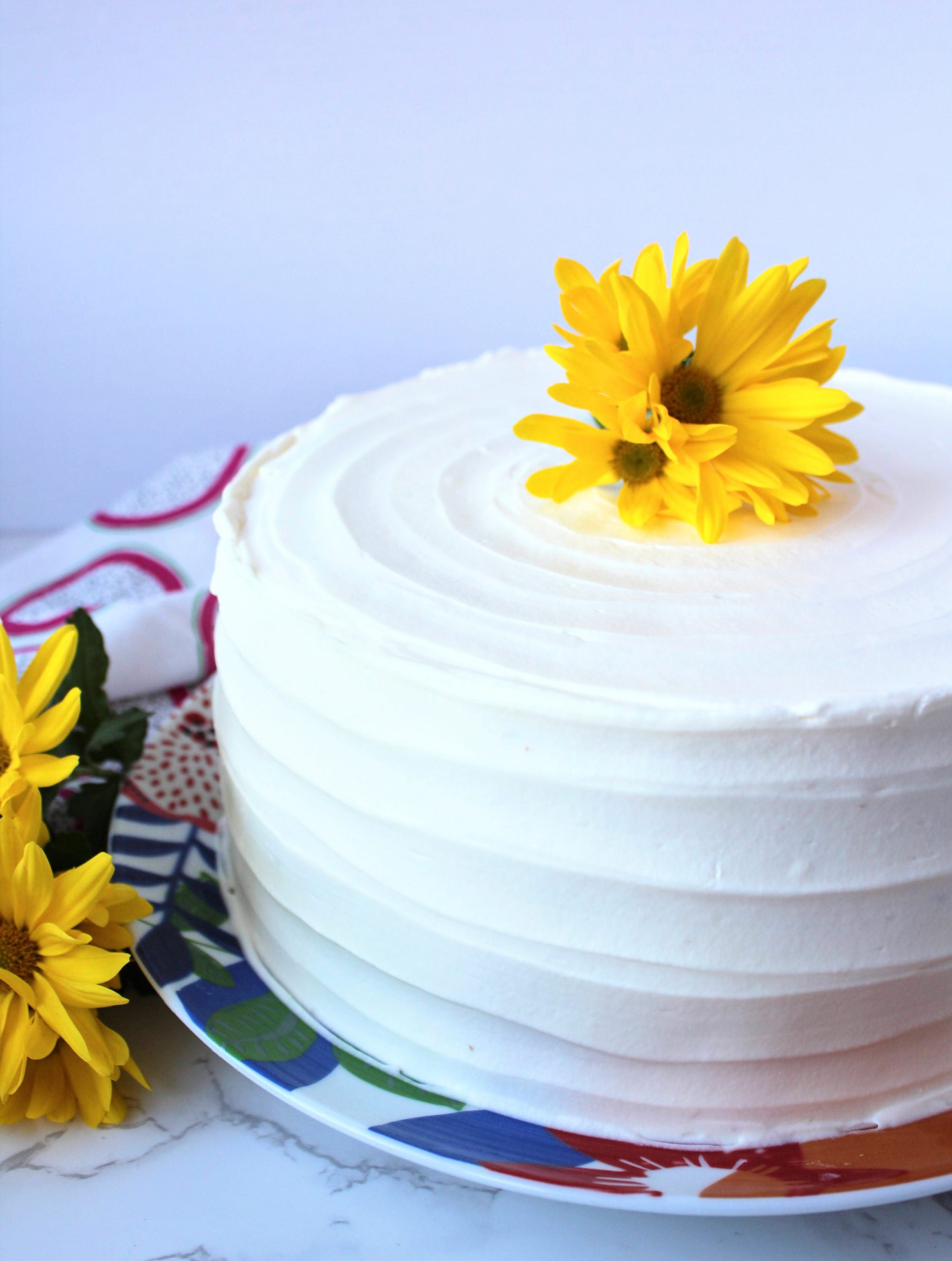 El Mejor Pastel Blanco Clásico (White Cake) - Receta Americana